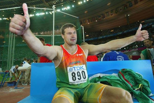Alekna's Birthday present to his youngest son| News | iaaf.org